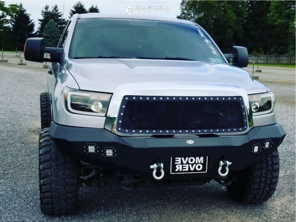 2010 Toyota Tundra with 20x12 -51 Vision Prowler and 33/12.5R20 Federal ...