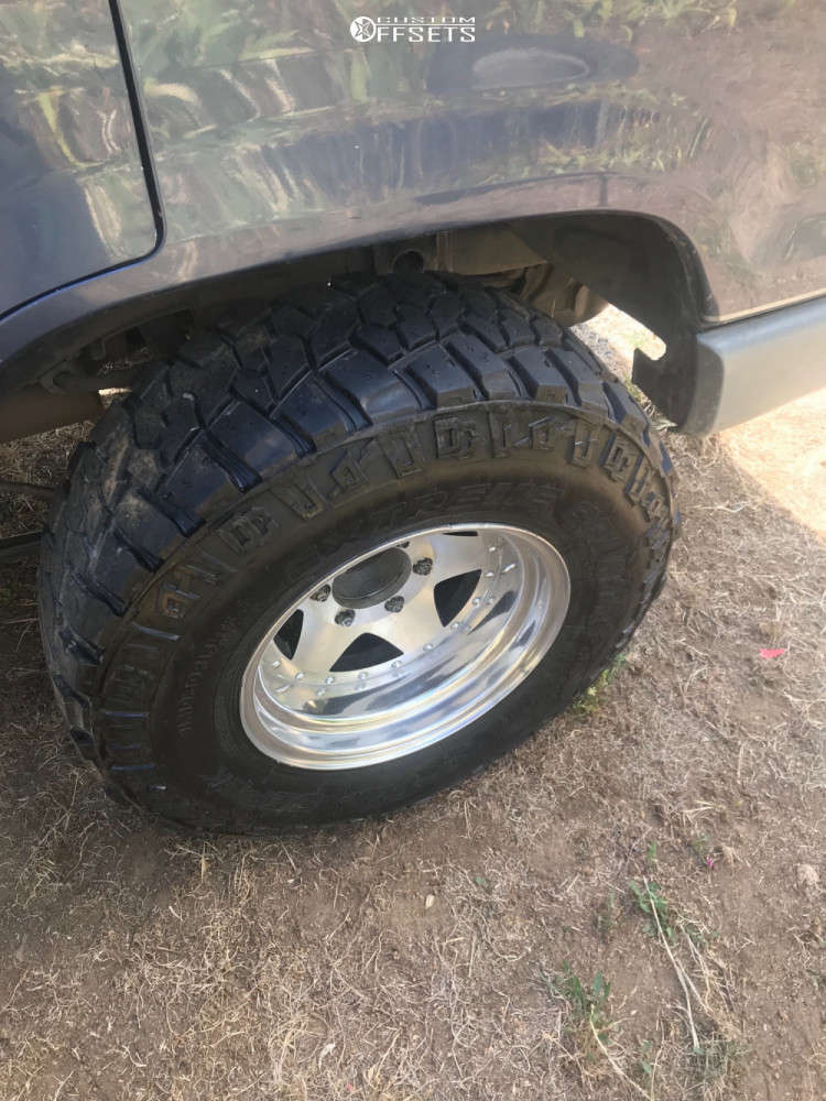 1993 Isuzu Trooper with 15x10 -44 American Racing Ar23 and 31/10.5R15 ...