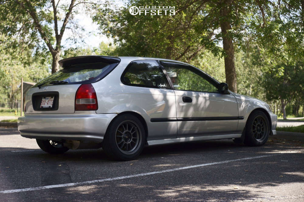 1999 Honda Civic with 15x7.5 35 Konig Hypergram and 195/50R15 Hankook ...
