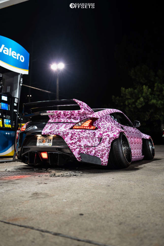 2009 Nissan 370Z with 19x12.5 -35 Infinitewerks Is and 285/35R19 ...