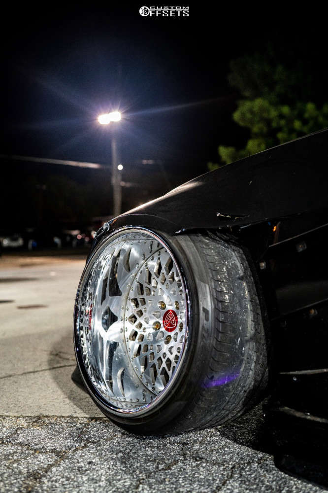 2009 Nissan 370Z with 19x12.5 -35 Infinitewerks Is and 285/35R19 ...