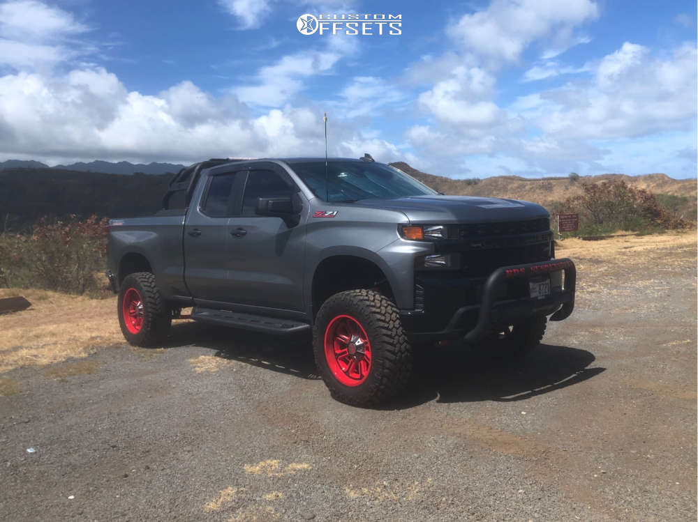 2019 Chevrolet Silverado 1500 with 20x10 -24 Moto Metal MO984 and 35/12 ...