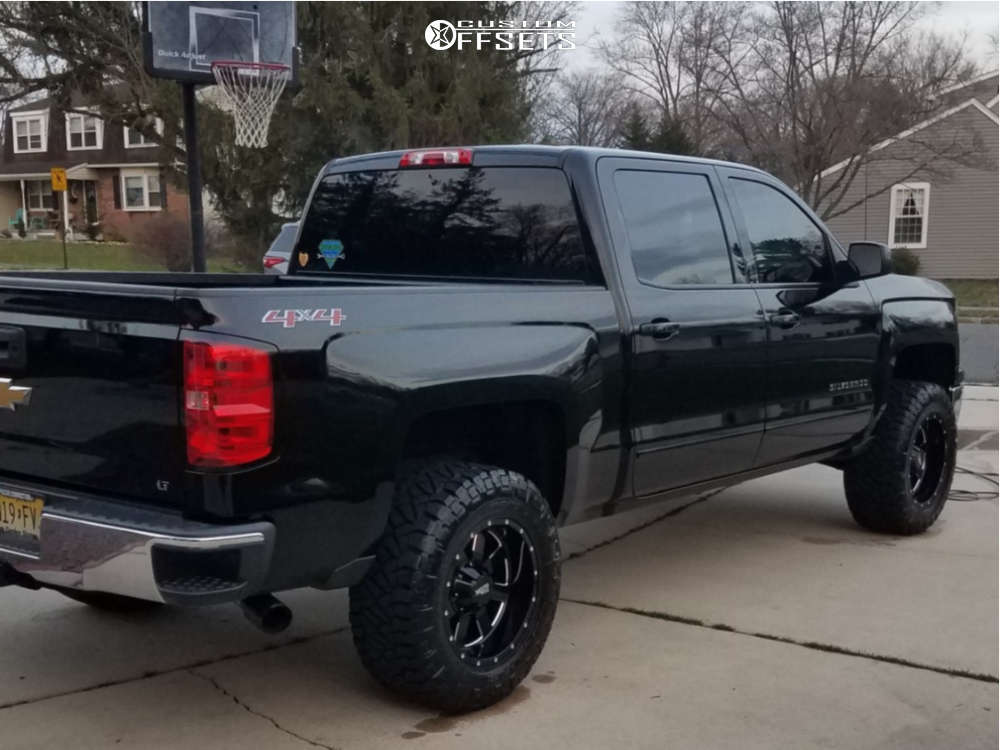 2015 Chevrolet Silverado 1500 with 18x10 -24 Moto Metal Mo962 and 33/12 ...