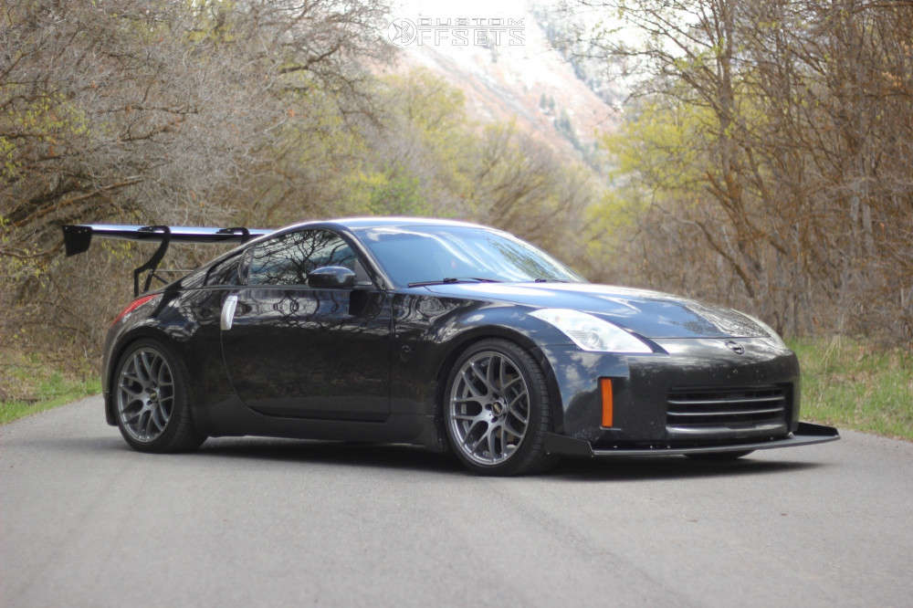 2008 Nissan 350Z with 19x9.5 22 VMR V710 and 255/35R19 BFGoodrich G ...