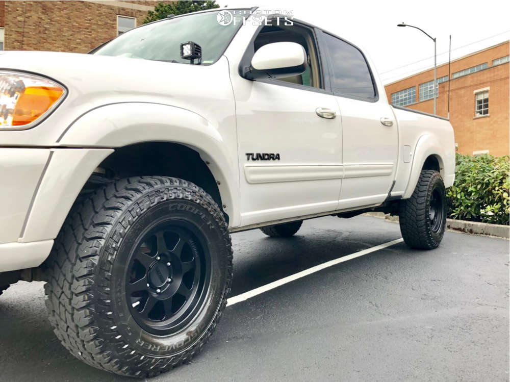 2006 Toyota Tundra with 17x8.5 0 Method Mr701 and 285/70R17 Cooper ...