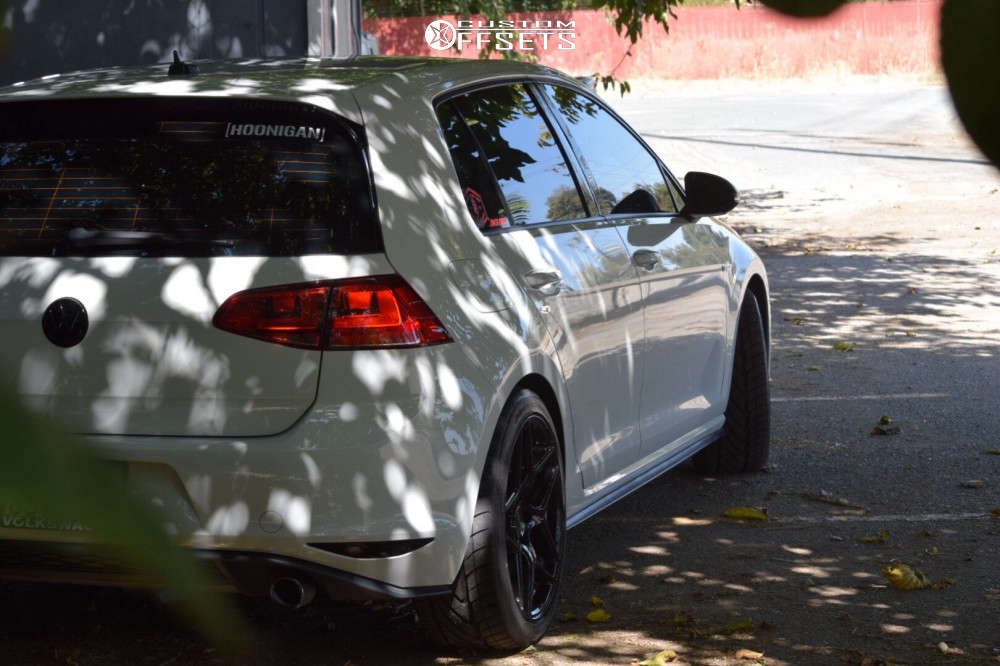 2016 Volkswagen GTI with 18x8.5 38 Versus Racing Vs23 and 235/40R18 ...
