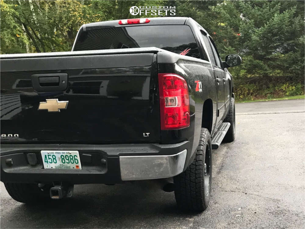 2008 Chevrolet Silverado 2500 HD with 20x9 10 MKW M96 and 285/55R20 ...