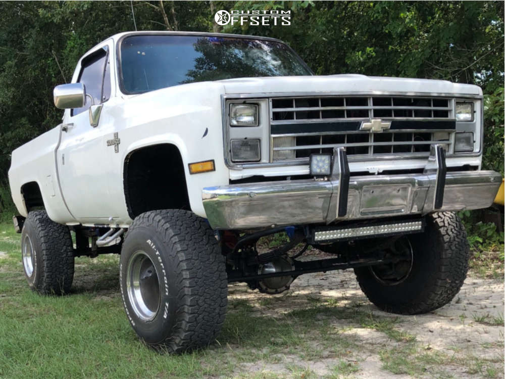 1986 Chevrolet K10 Pickup with 15x15 -88 Weld Racing Classic and 35/12 ...