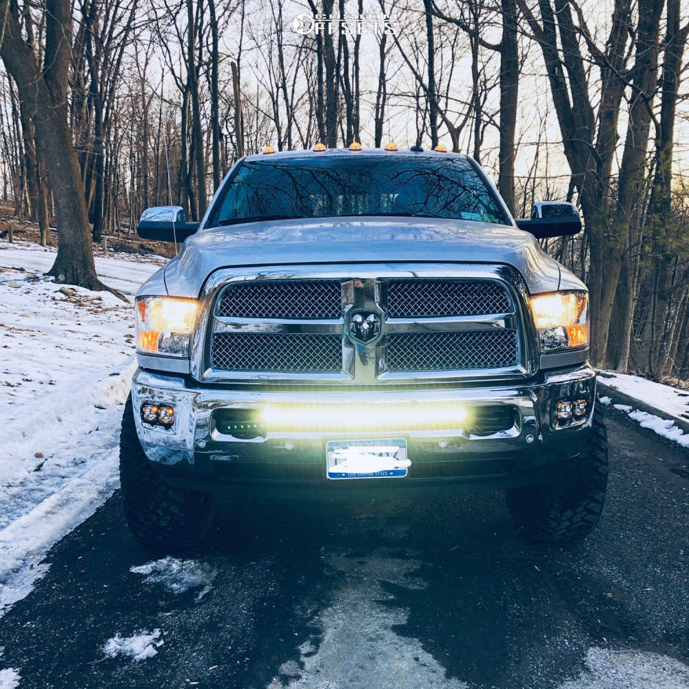 2018 Ram 2500 with 20x12 -44 Fuel Sledge and 35/12.5R20 Nitto Trail ...