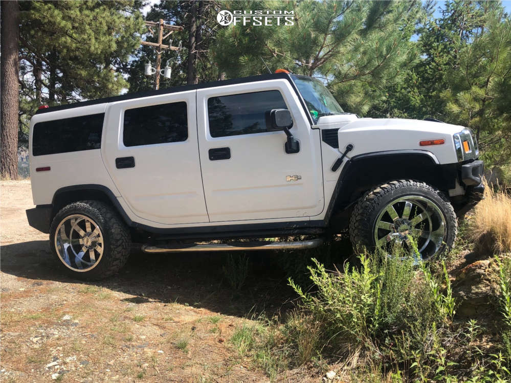 2003 Hummer H2 with 22x14 -76 Moto Metal Mo962 and 35/12.5R22 Radar ...