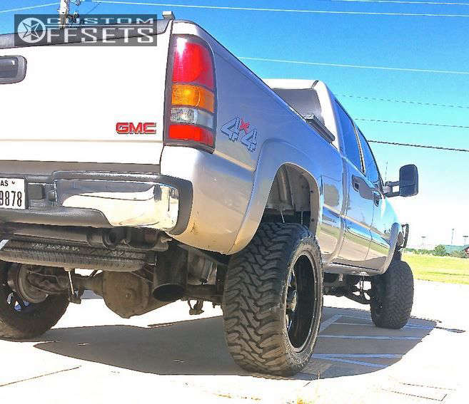 2006 GMC Sierra 2500 HD with 20x10 -14 Axe Offroad 507 and 33/12.5R20 ...