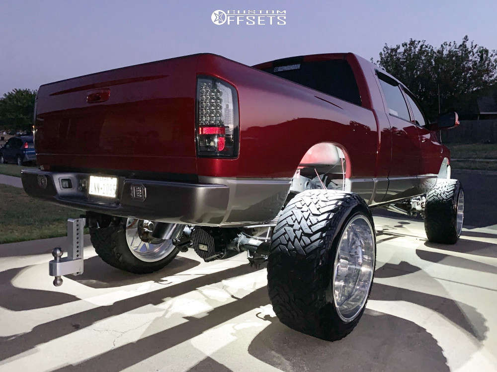 2009 Dodge Ram 2500 with 26x16 -101 Fuel Forged Ff19 and 40/15.5R26 ...