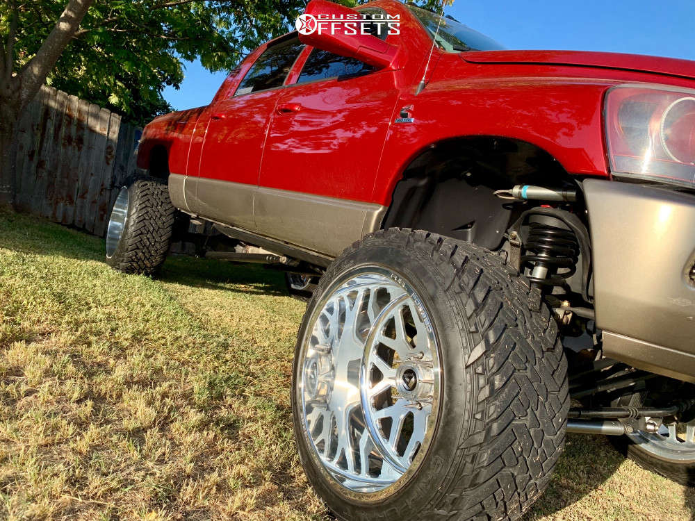 2009 Dodge Ram 2500 with 26x16 -101 Fuel Forged Ff19 and 40/15.5R26 ...