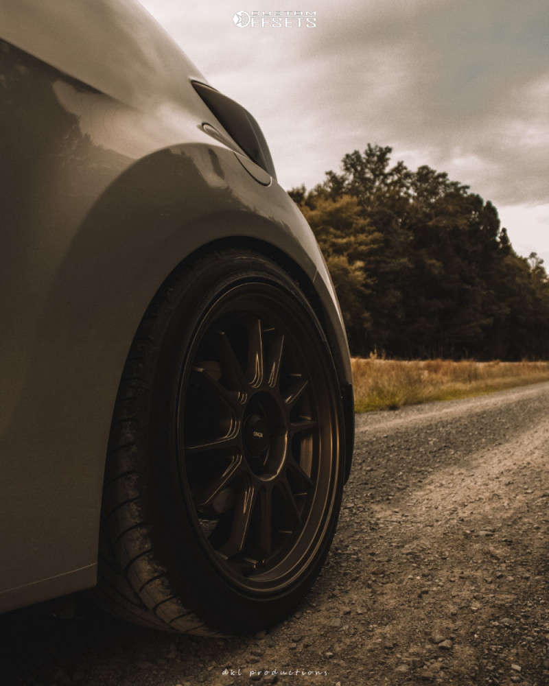 2012 Hyundai Veloster with 18x8.5 35 Konig Hypergram and 225/40R18 ...