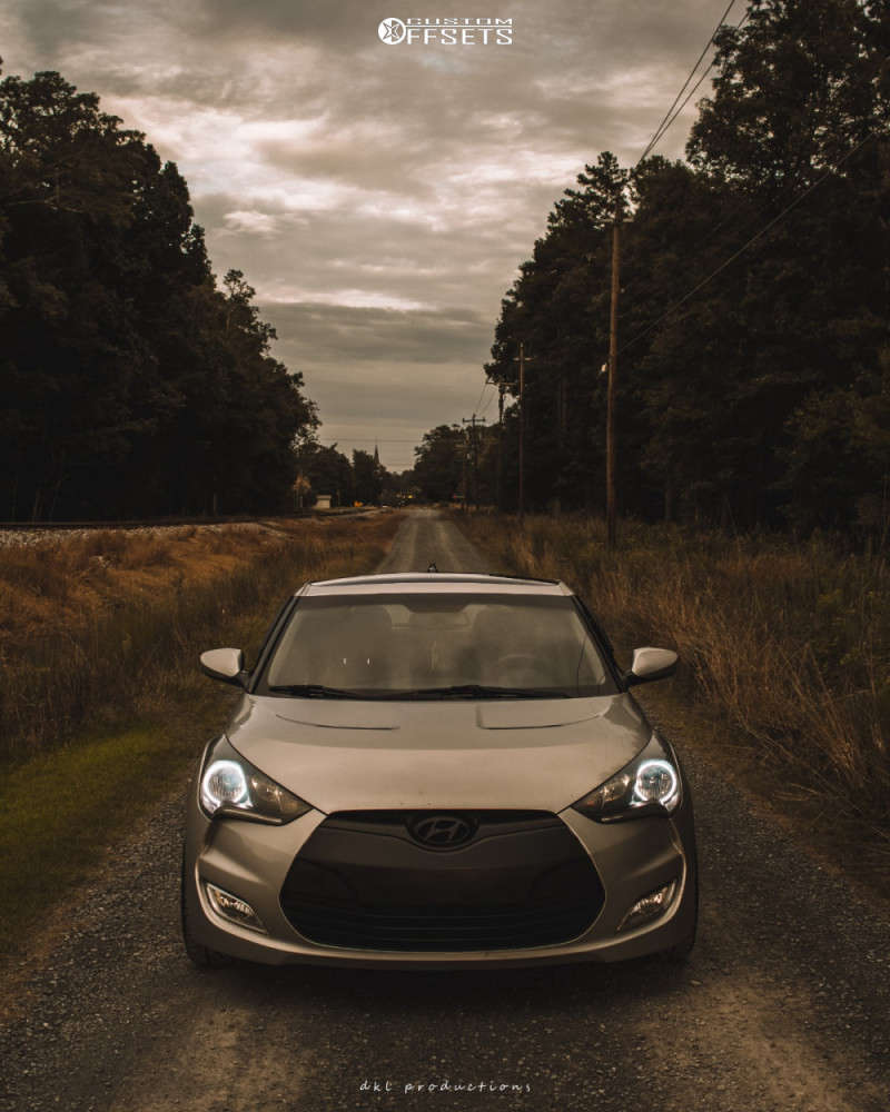 2012 Hyundai Veloster with 18x8.5 35 Konig Hypergram and 225/40R18 ...