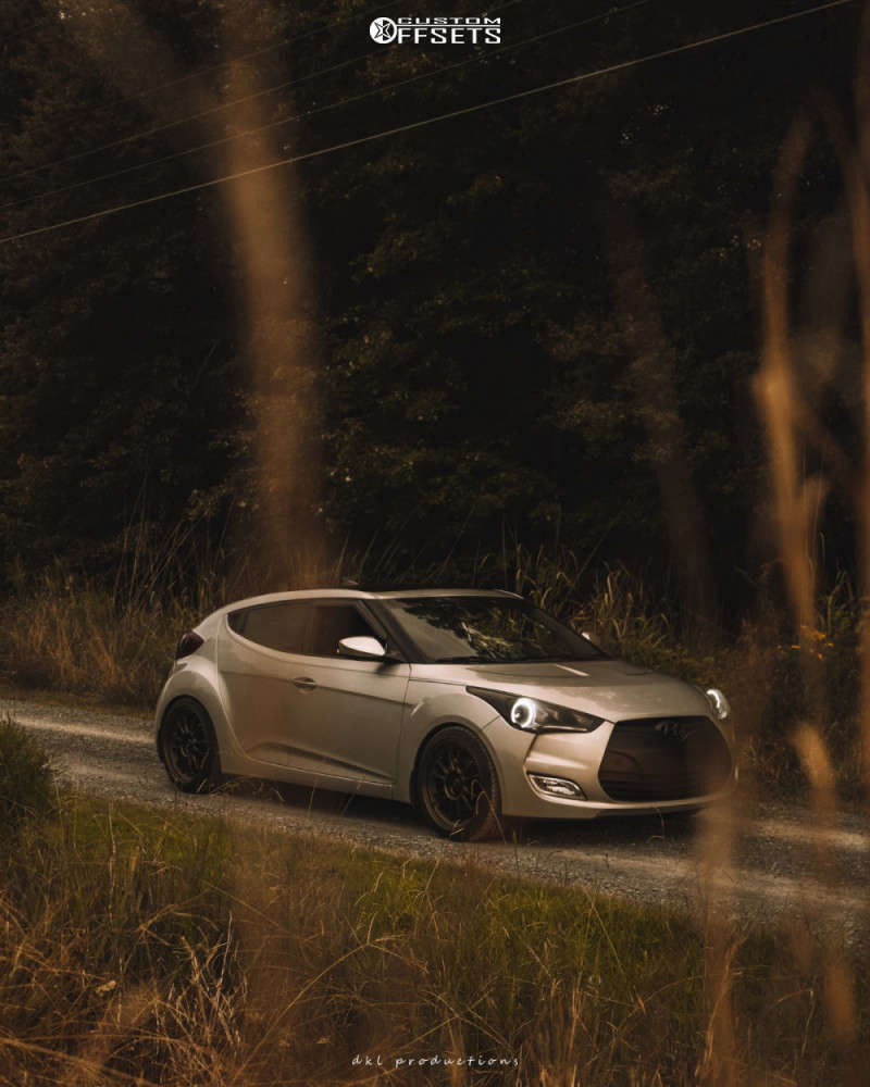 2012 Hyundai Veloster with 18x8.5 35 Konig Hypergram and 225/40R18 ...