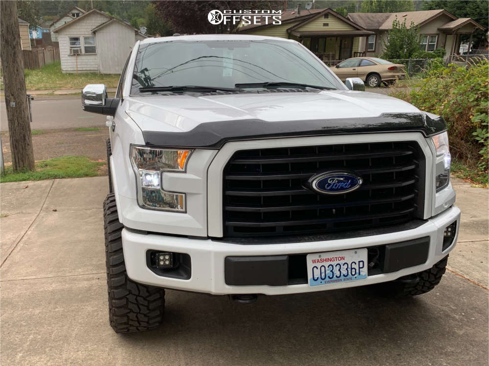 2016 Ford F-150 with 20x10 -24 G-FX Tr10 and 35/12.5R20 Mastercraft ...