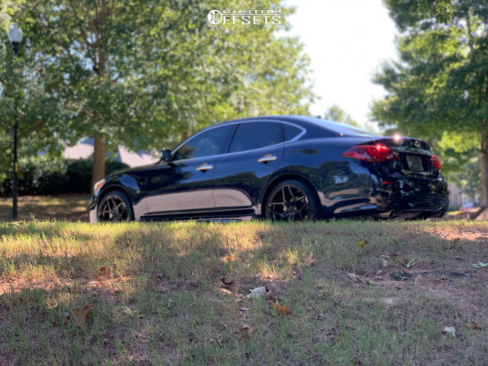 2019 INFINITI Q70 with 20x10 22 Rohana Rfx11 and 255/35R20 Ohtsu Fp8000 ...