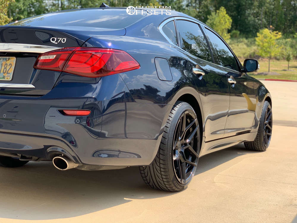 2019 INFINITI Q70 with 20x10 22 Rohana Rfx11 and 255/35R20 Ohtsu Fp8000 and Stock | Custom Offsets