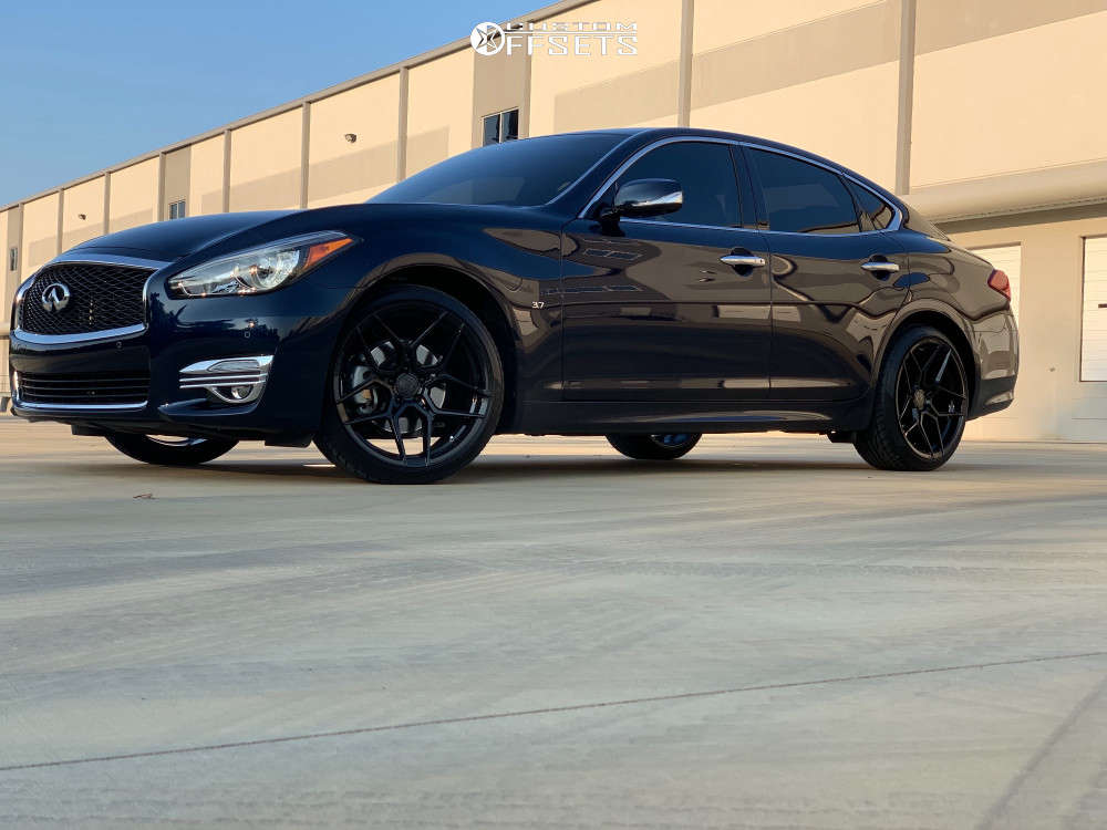 2019 INFINITI Q70 with 20x10 22 Rohana Rfx11 and 255/35R20 Ohtsu Fp8000 ...