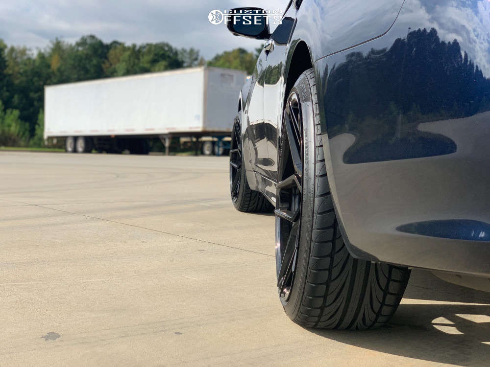 2019 INFINITI Q70 with 20x10 22 Rohana Rfx11 and 255/35R20 Ohtsu Fp8000 ...