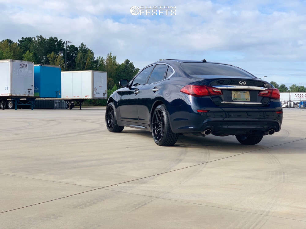 2019 INFINITI Q70 with 20x10 22 Rohana Rfx11 and 255/35R20 Ohtsu Fp8000 ...
