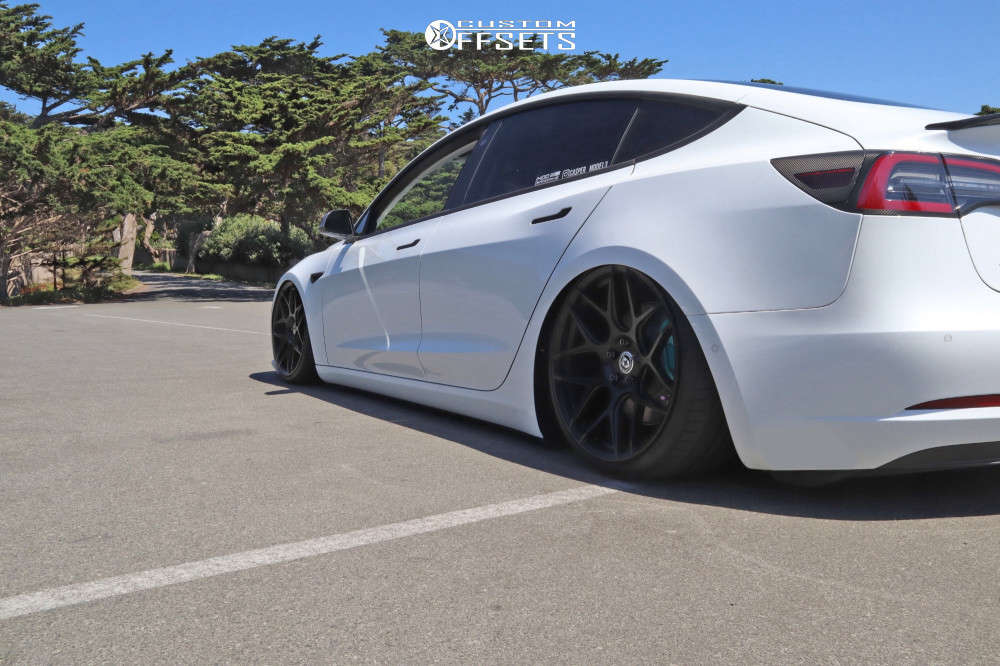 2018 Tesla 3 with 20x9.5 35 HRE Ff01 and 255/30R20 Hankook Ventus V12 ...