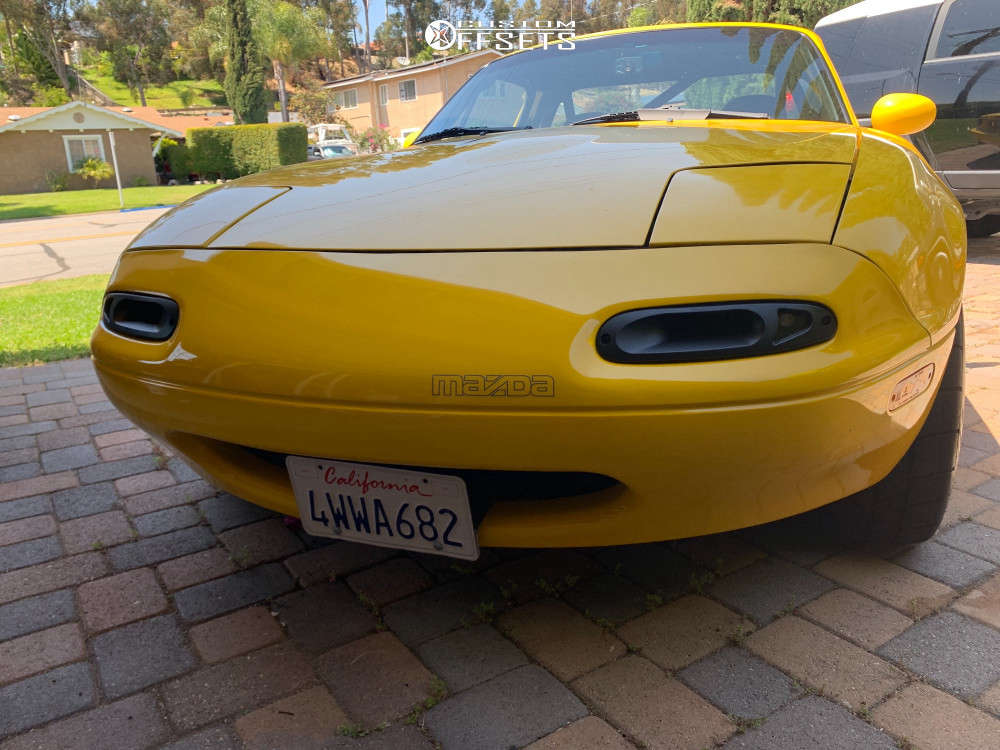 1992 Mazda MX-5 Miata with 15x7 30 949 Racing 6UL and 205/50R15 Kumho ...