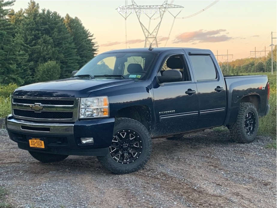 2011 Chevrolet Silverado 1500 with 18x9 18 Ultra Hunter and 275/70R18 ...