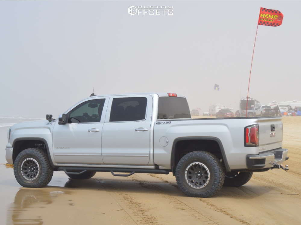 2017 GMC Sierra 1500 with 17x8.5 -7 Fuel Vector and 305/70R17 Nitto ...