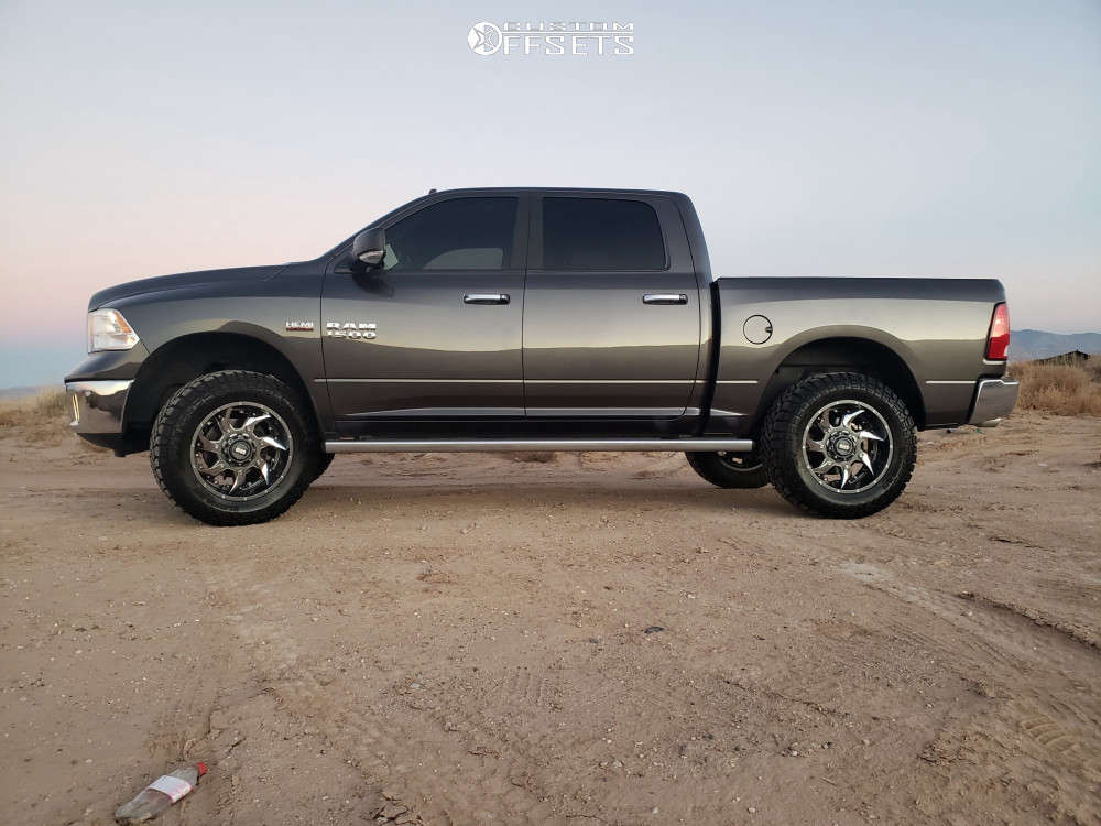 2017 Ram 1500 with 20x10 -25 Grid Gd01 and 35/12.5R20 Kenda Klever R/t ...