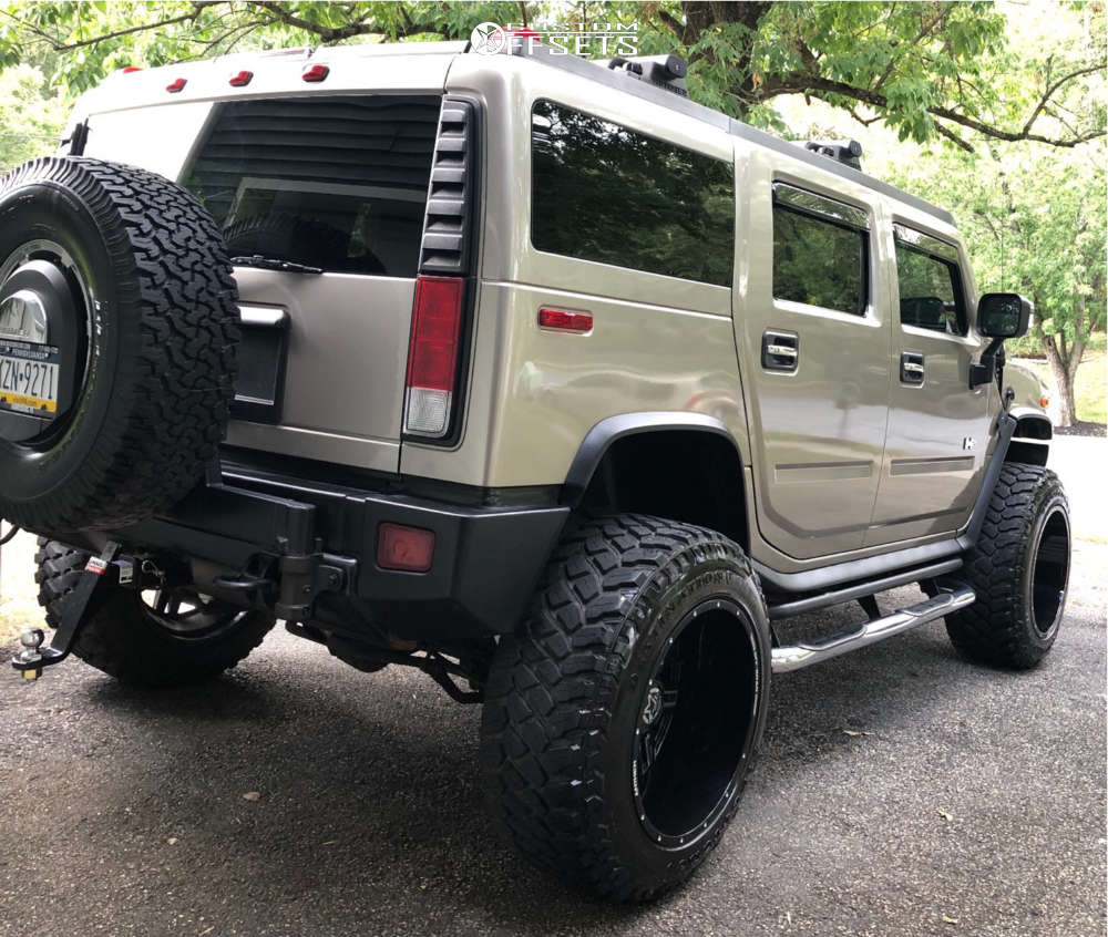 2005 HUMMER H2 with 22x14 -76 Anthem Off-Road Equalizer and 37/13.5R22 ...