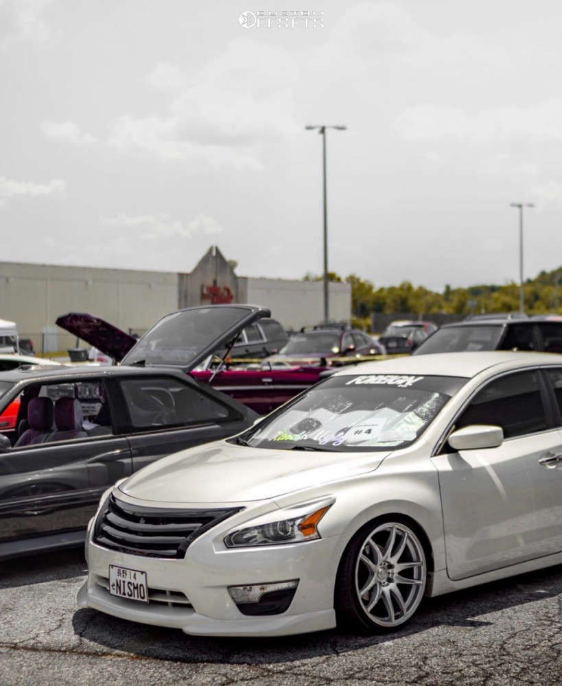2014 Nissan Altima with 19x9.5 22 ESR Sr08 and 215/35R19 Nankang NS-25 ...