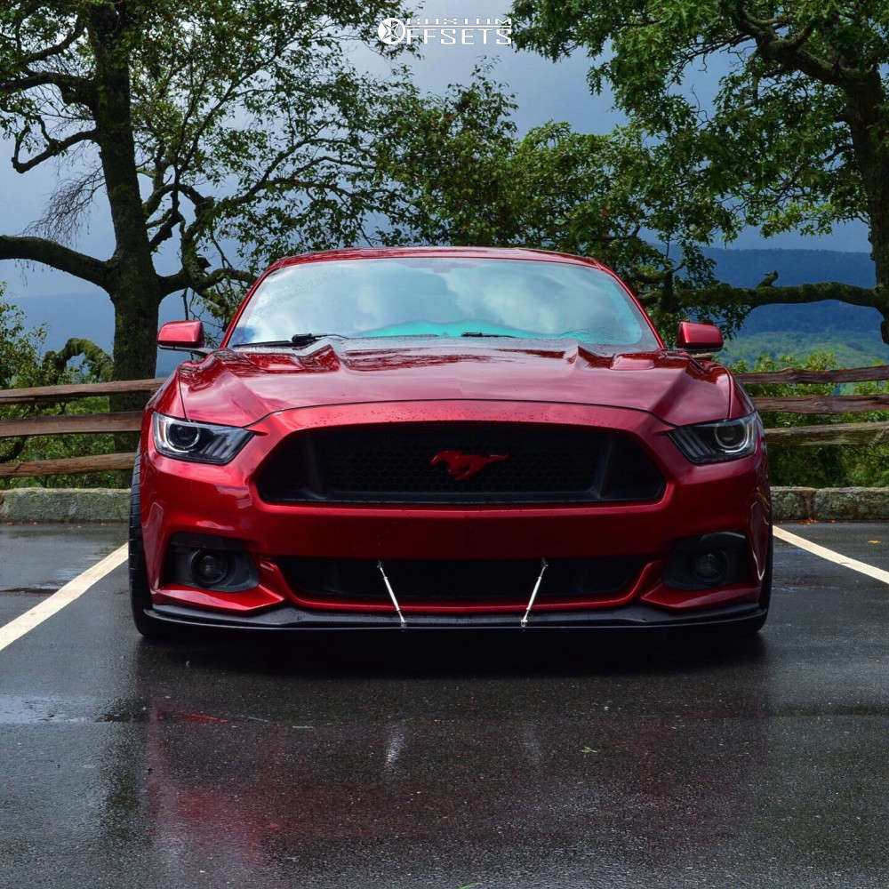2016 Ford Mustang with 19x10.5 35 305 Forged Ft101 and 285/30R19 ...
