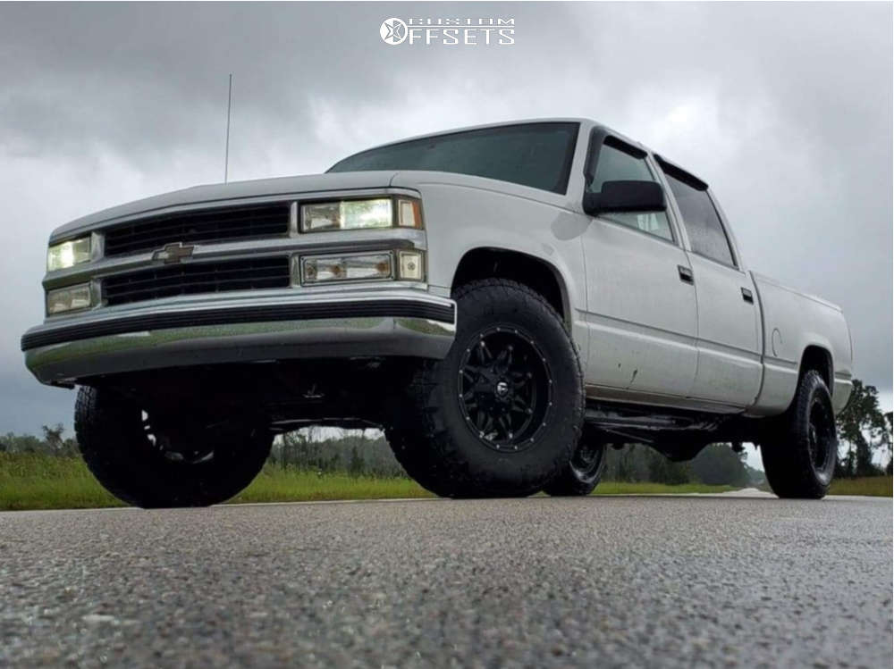 2000 Chevrolet C2500 with 17x9 1 Fuel Hostage and 285/70R17 Nitto Terra ...