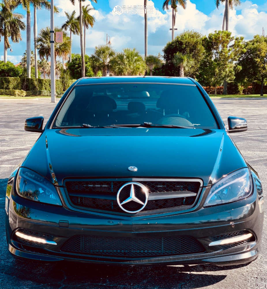 2011 Mercedes-Benz C300 with 19x8.5 40 Avant Garde M590 and 245/40R19 ...