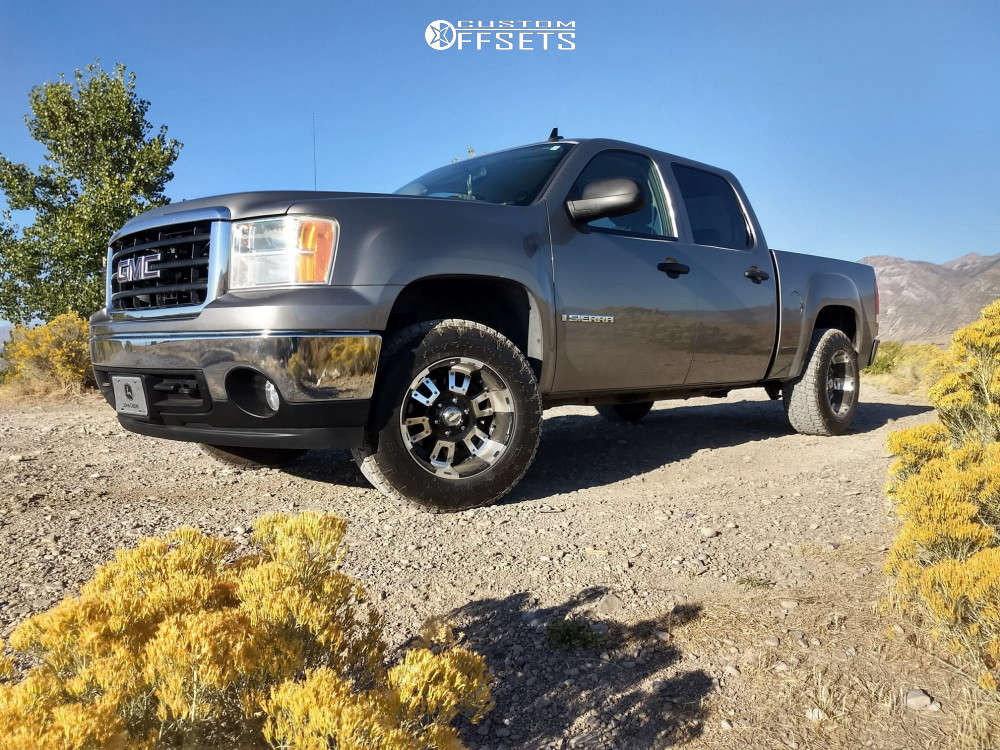 2007 GMC Sierra 1500 with 18x10 -24 Diamo 17 Karat and 275/65R18 Nitto ...