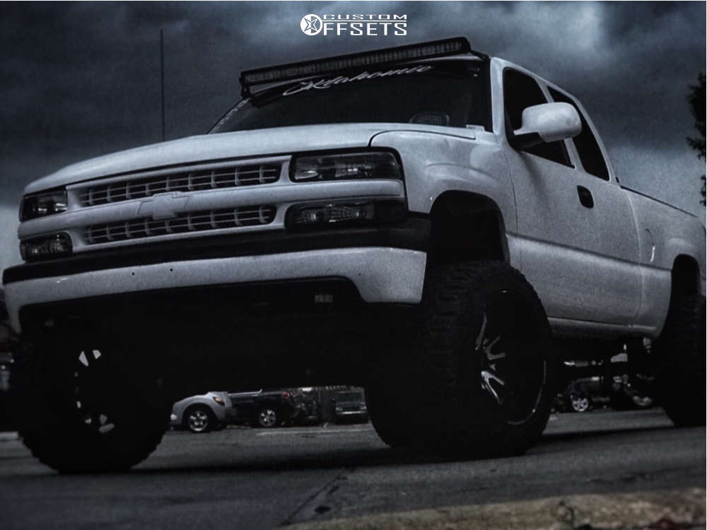 2001 Chevrolet Silverado 1500 with 20x12 -44 Moto Metal Mo983 and 33/12 ...