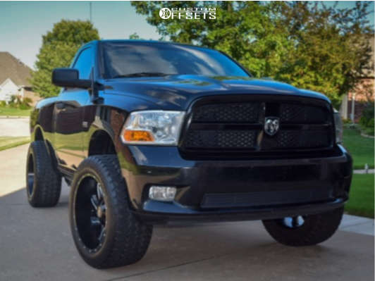 2012 Ram 1500 with 22x12 -44 Cali Offroad Twisted and 35/13.5R22 Kumho ...