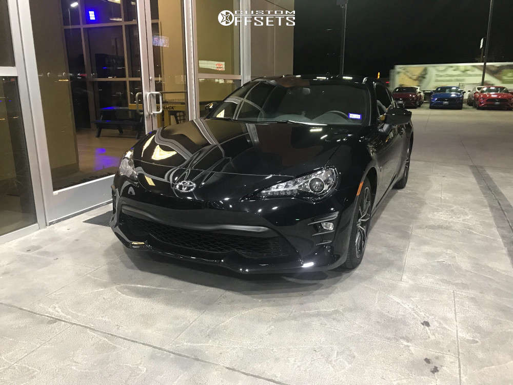 2019 Toyota 86 with 17x7.5 40 Liquid Metal Shift and 215/45R17 Michelin ...