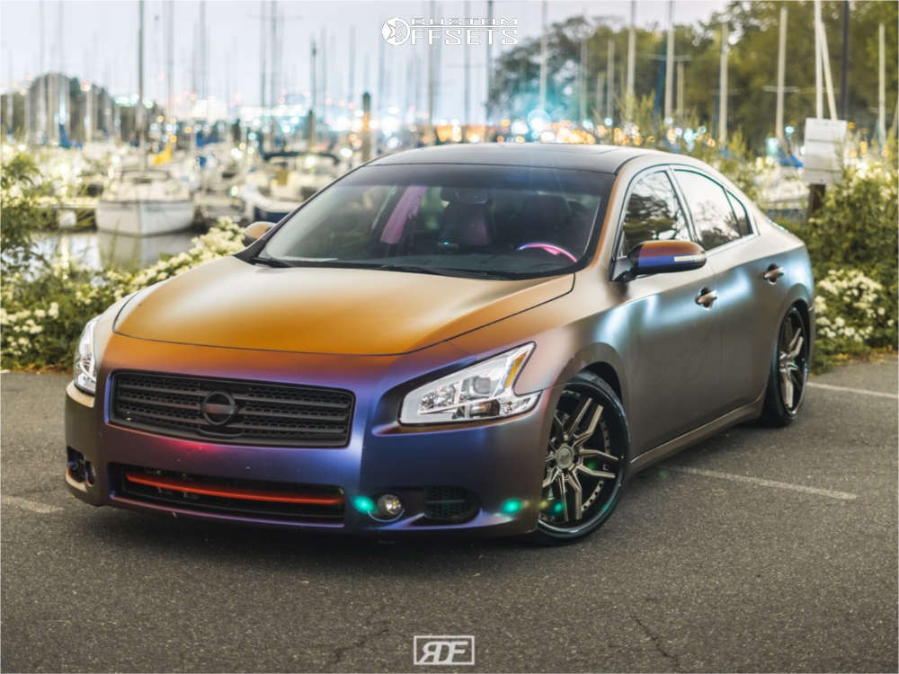 2009 Nissan Maxima with 19x9.5 35 Niche Methos and 225/35R19 Ohtsu ...
