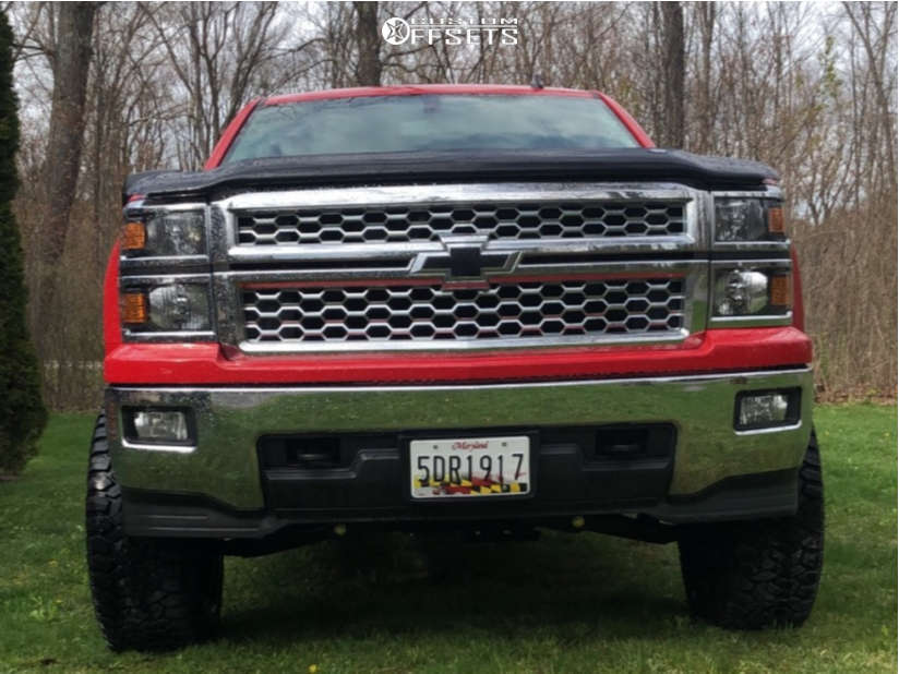2014 Chevrolet Silverado 1500 with 18x9 -12 Ultra Hunter and 35/12.5R18 ...