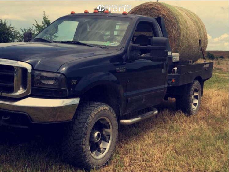 2001 Ford F-250 Super Duty with 18x10 -24 Mazzi Hulk and 33/12.5R18 ...