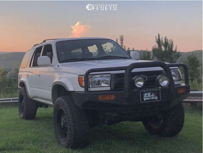 2002 Toyota 4Runner with 18x9 -12 Dropstars 645b and 285/65R18 Nitto ...