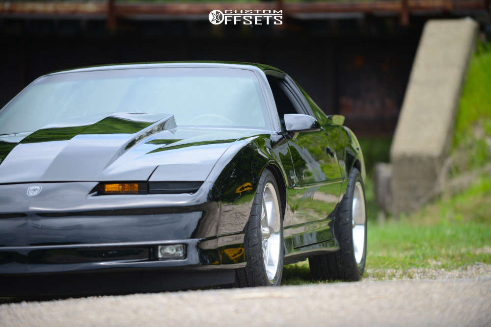 1987 Pontiac Firebird with 18x8 Ridler Style 650 and 245/40R18 ...