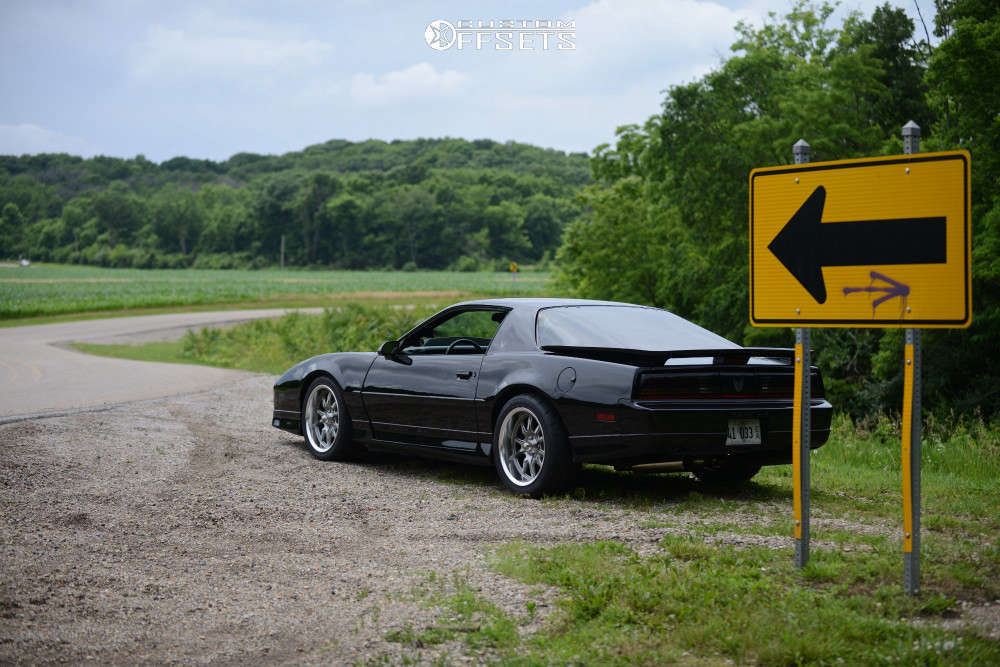 1987 Pontiac Firebird with 18x8 Ridler Style 650 and 245/40R18 ...