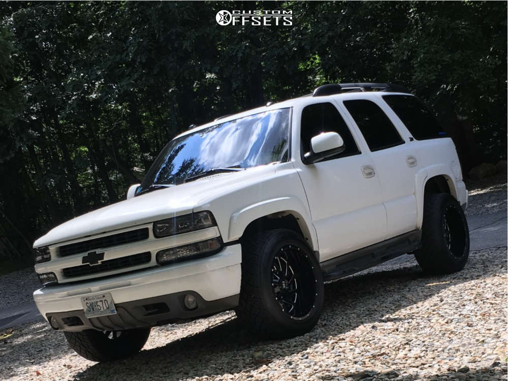 2004 Chevrolet Tahoe with 20x12 -44 Hardrock Crusher and 305/50R20 ...