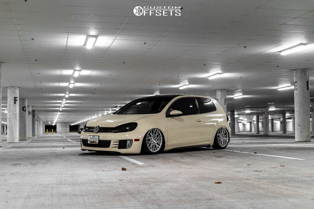 2011 Volkswagen GTI with 18x9.5 35 Rotiform Blq and 225/45R18 Toyo ...