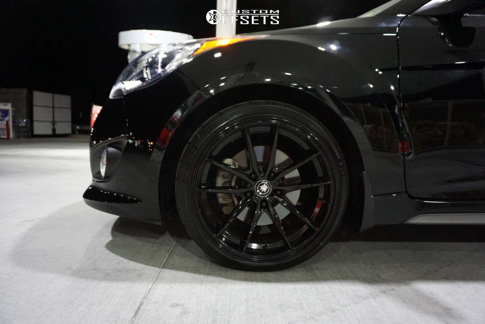 Hyundai Veloster Turbo Black Rims