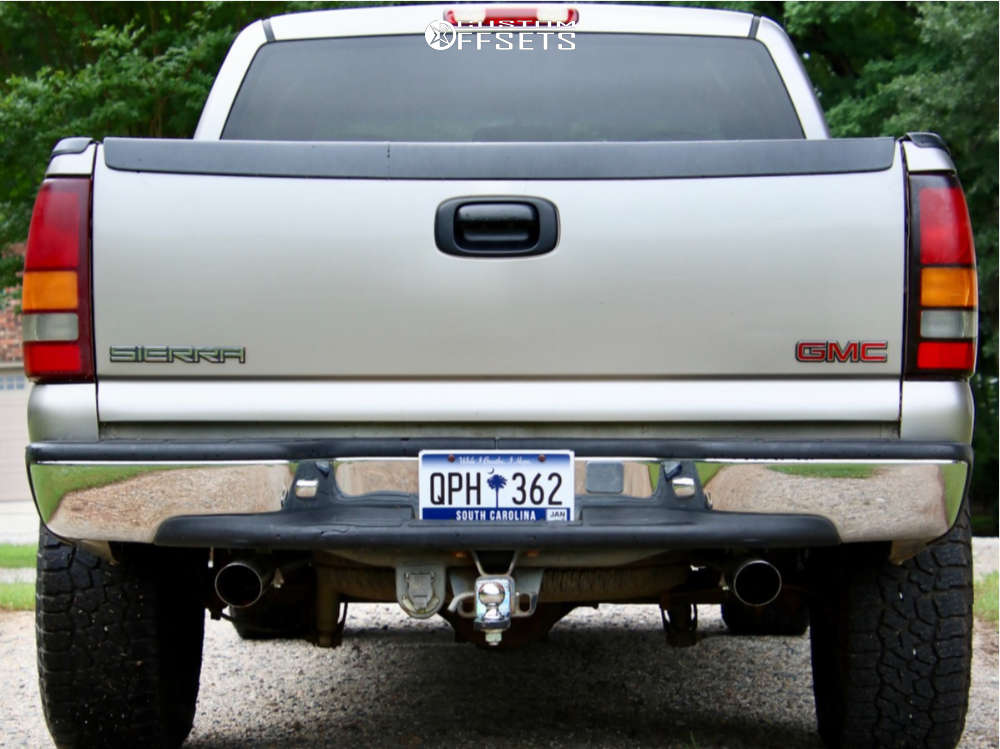 2000 GMC Sierra 1500 with 18x9 1 Fuel Hostage and 265/70R18 Falken ...